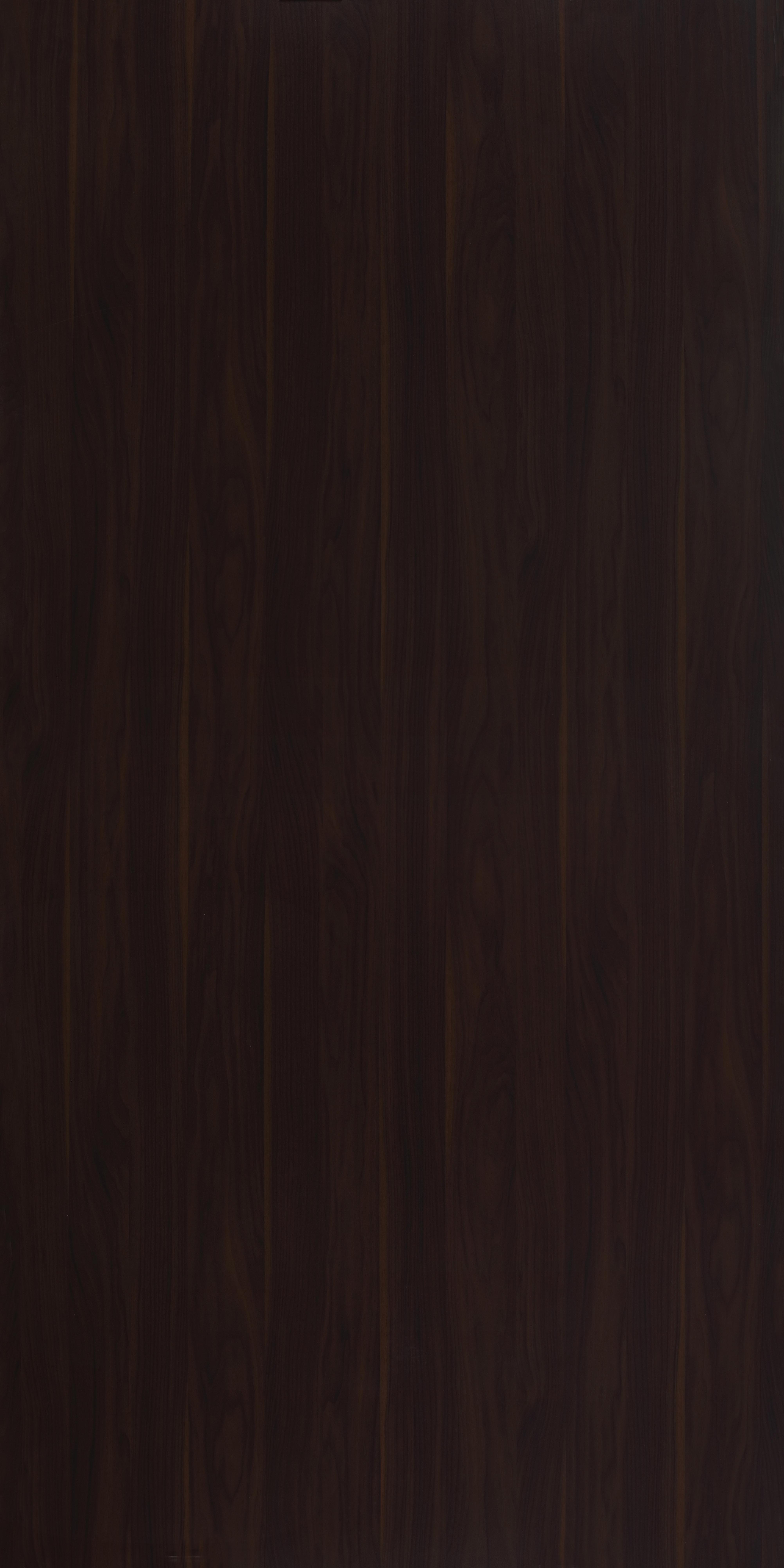 Grand Walnut – Splendor Laminates